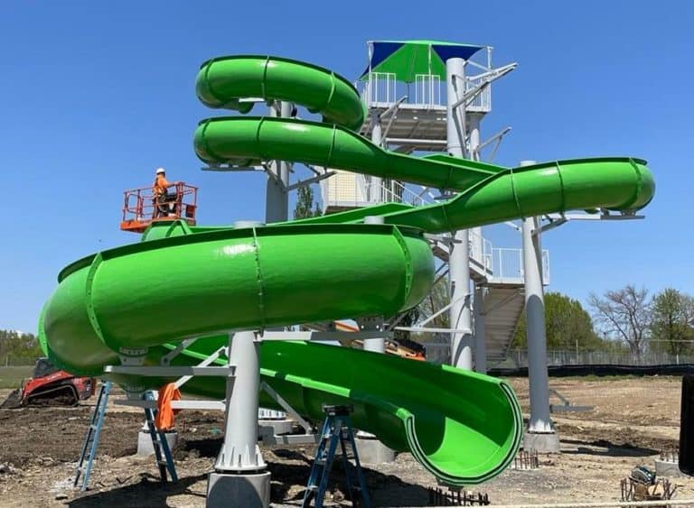 Contract crews install Sooner Pool slides | City of Bartlesville